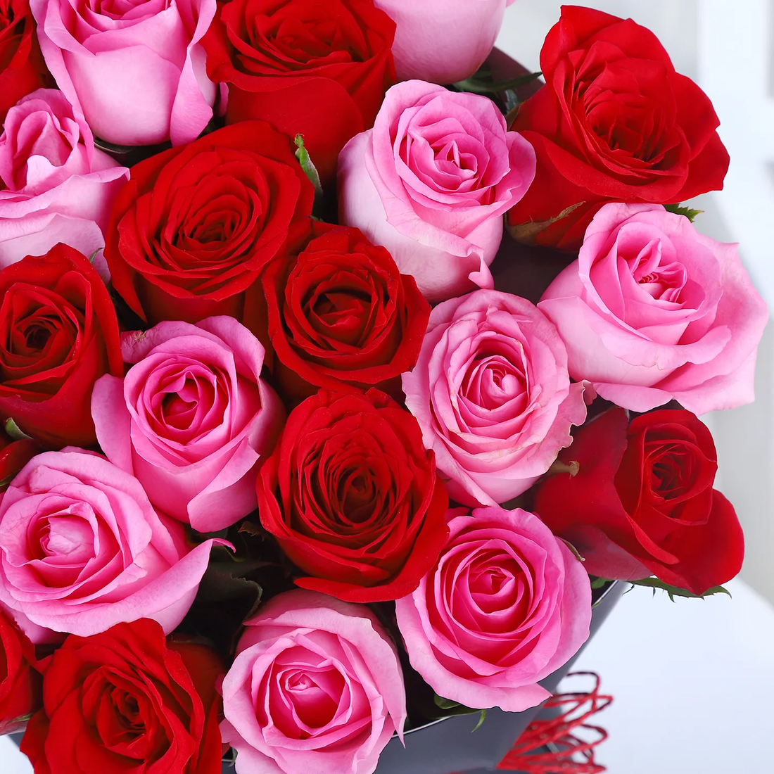 Eternal Love Rose Bouquet: A Luxurious Blend of Red and Pink Roses